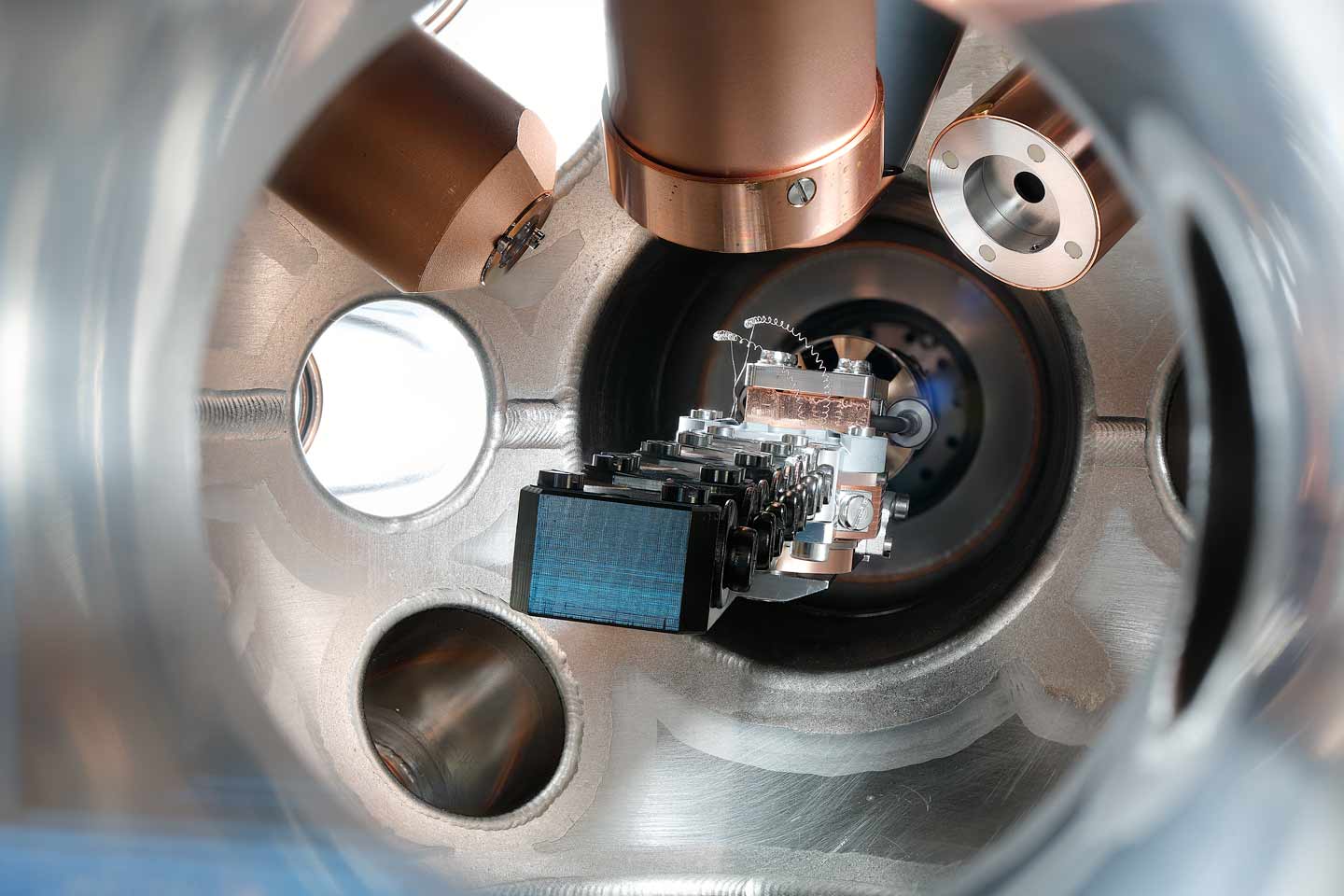 XPS System: FlexPS - Highest Energy Resolution | SPECS