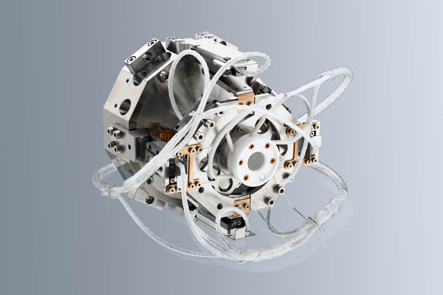 FE-LEEM/PEEM P90 AC | SPECS